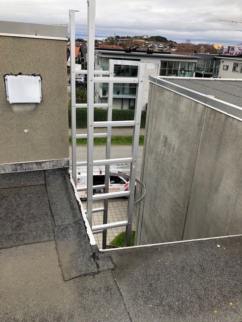 MODUM Fire Escape Ladder ( 2.4 m x 6 psc ) BLACK AVAILABLE O...